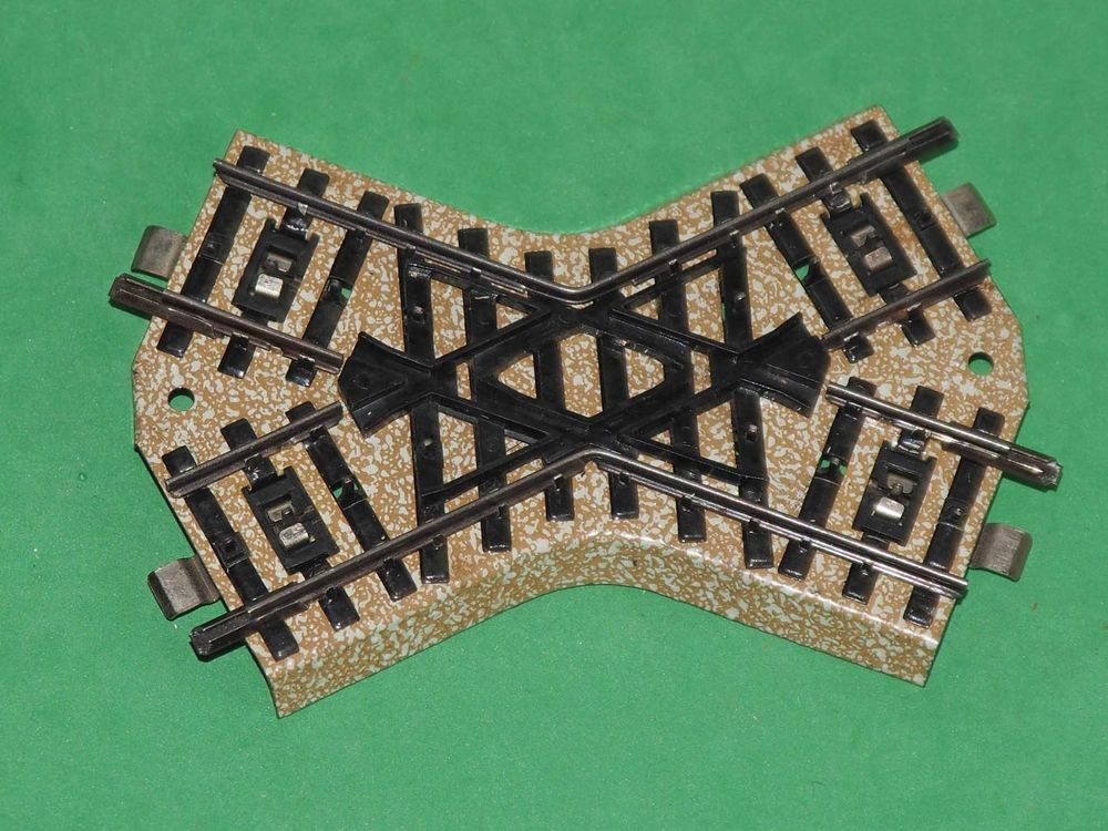 Märklin 5211 Kreuzung 48.6 ° (Neu (gemäss Beschreibung)) in Riazzino ...