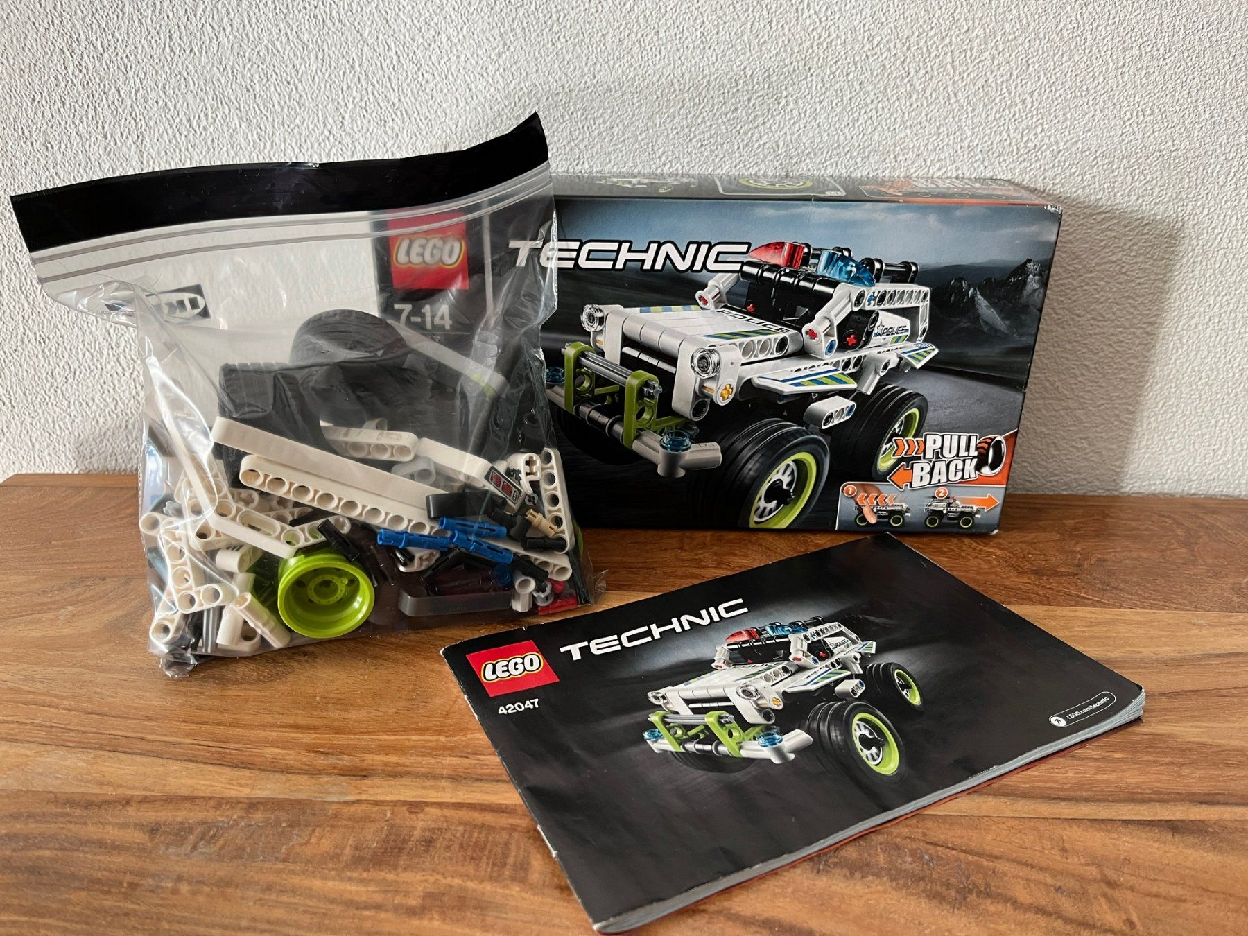 LEGO Technic 42047 Police Interceptor (Gebraucht) in Einsiedeln für CHF ...