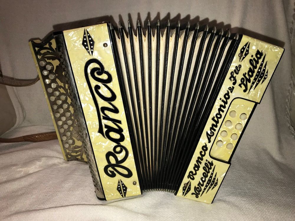 Handorgel "Ranco Antonio Kercelli", Alt. (Gebraucht) in Buchrain für ...