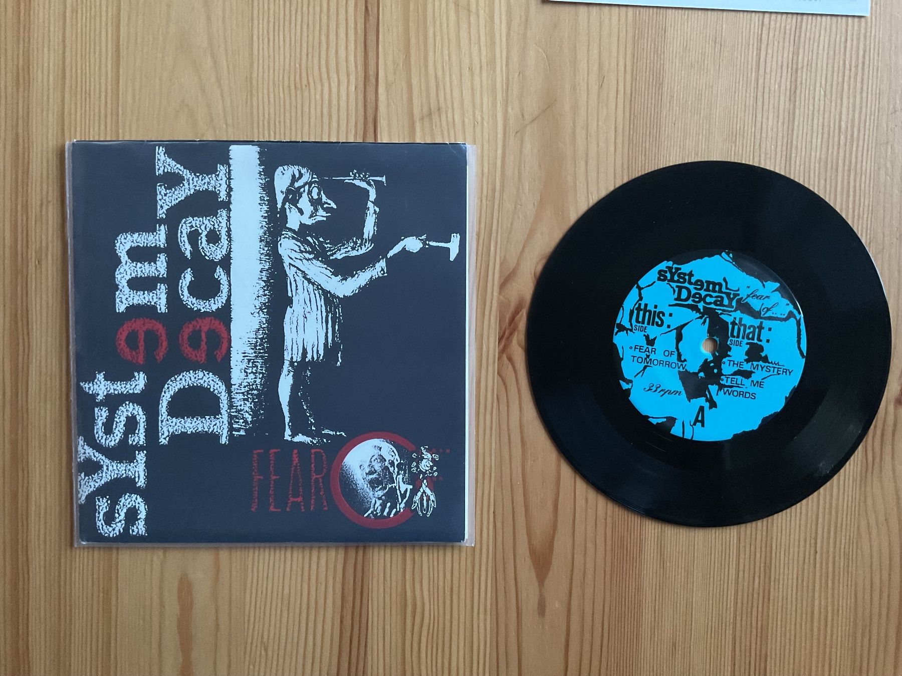 Single 7’’ - System Decay / Fear Of (D'occasion) à Ocourt pour CHF 2 ...