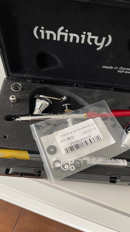 Airbrush-Pistole: Harder & Steenbeck - Infinity CR plus 2in1 (Gebraucht ...