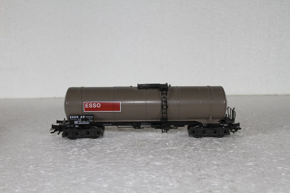 Märklin 4754 DB Esso Tankwagen (Gebraucht) in Triesen für CHF 21 – mit Lieferung auf Ricardo kaufen