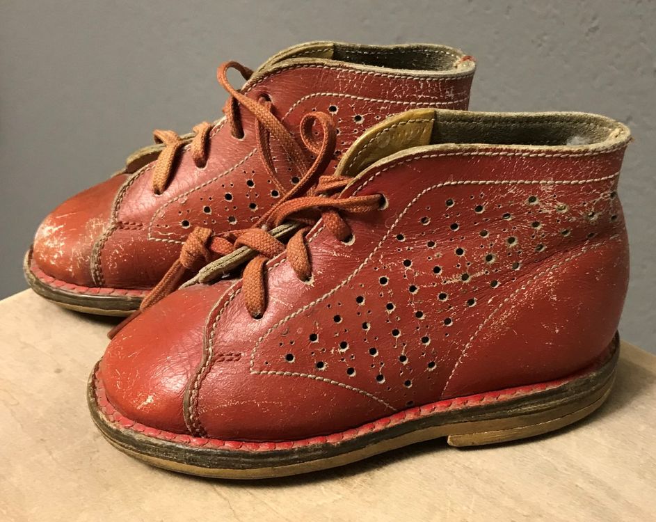Kleine alte Kinderschuhe für Schuhsammler alte Schuhe Schuh | Kaufen ...