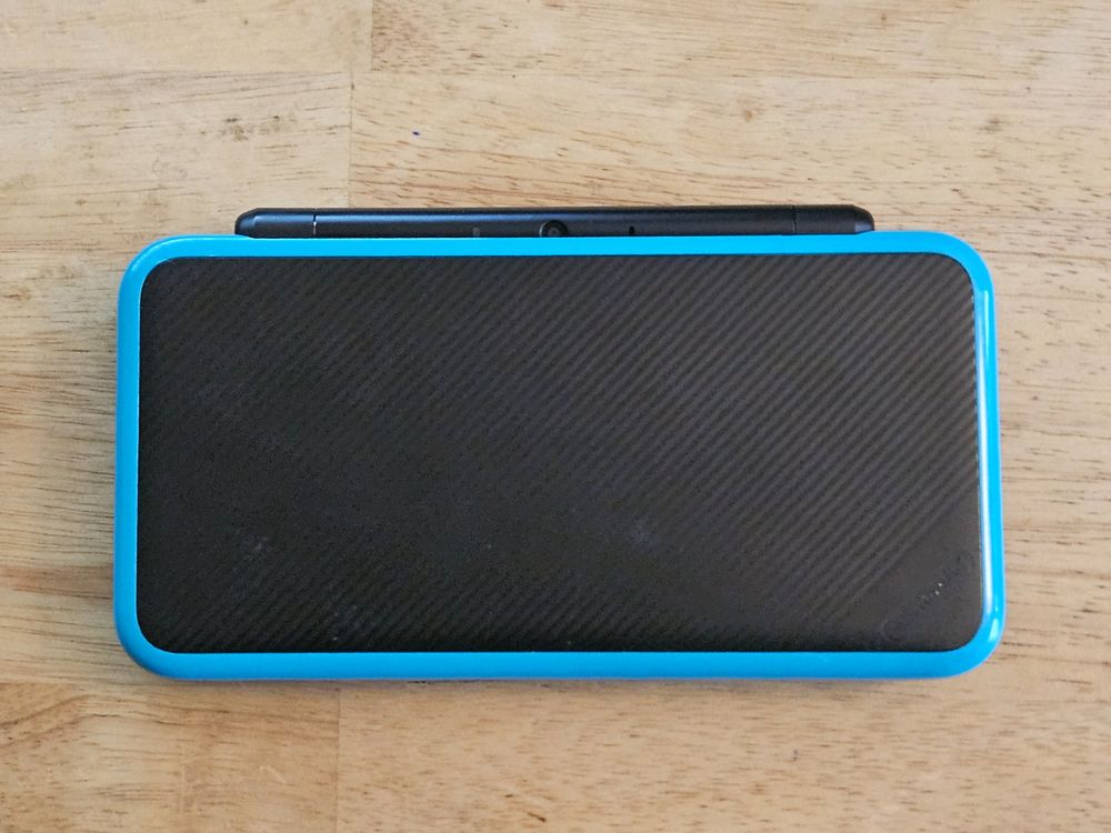 New Nintendo 2DS XL [Black + Turquoise] (D'occasion) à Paudex pour CHF ...