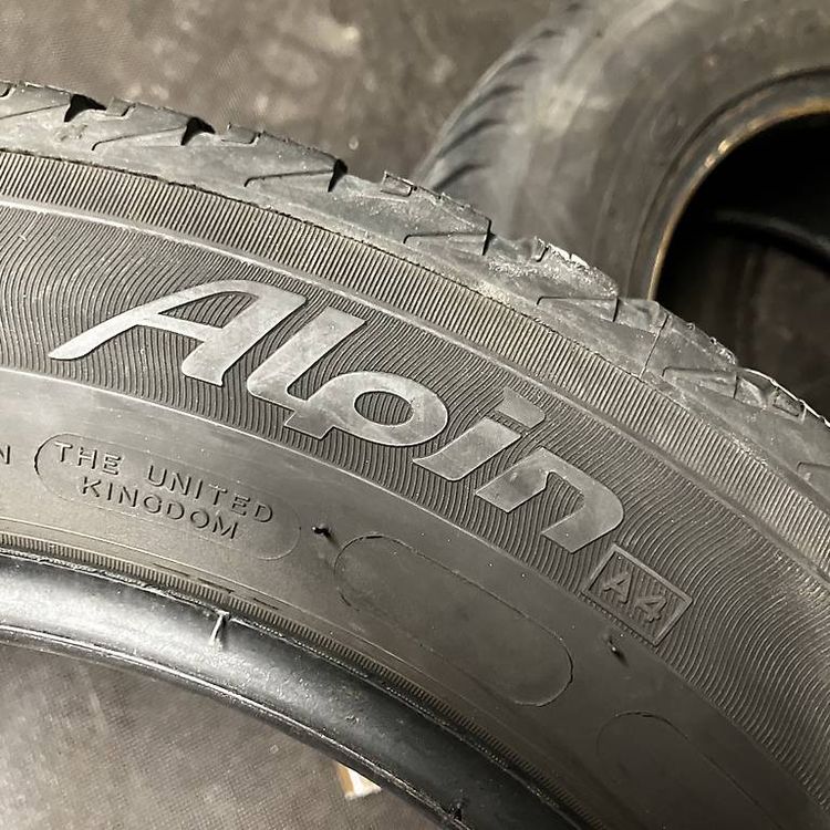 4 x 185 / 60 R 15 Winterpneu Barum und Michelin (Gebraucht) in Gipf ...