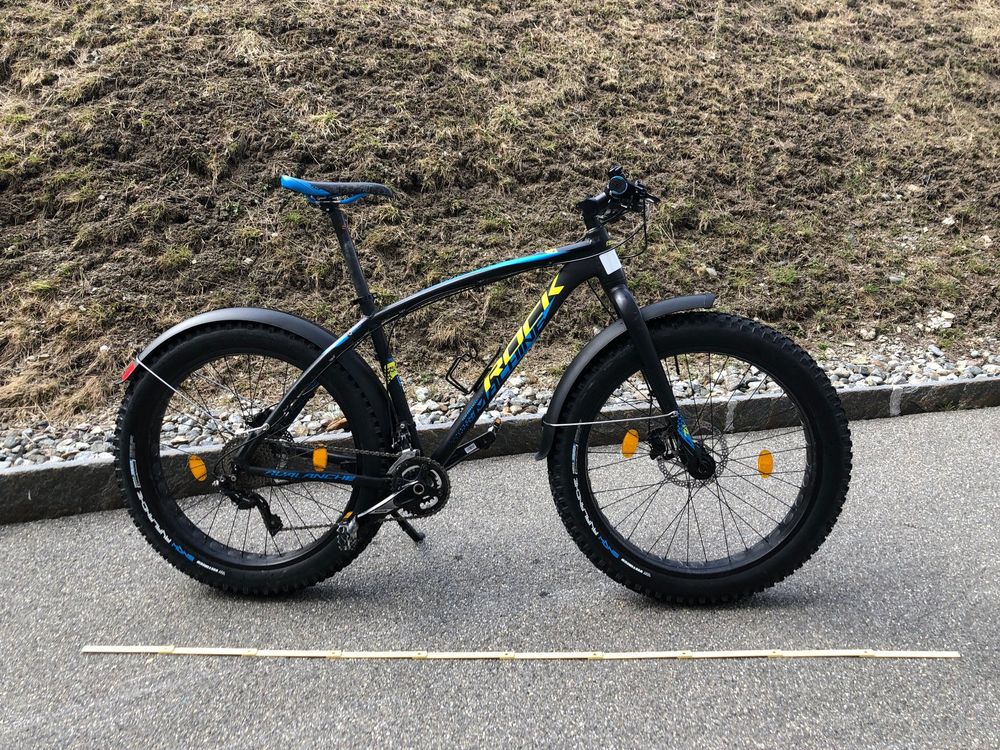 Fat Bike Rock Machine Performance Series mit Spikes Reifen (Gebraucht ...