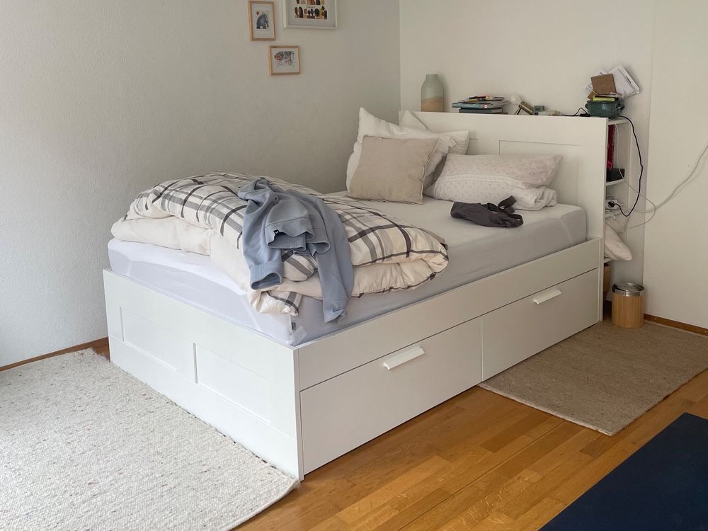Wunderschne Brimnes Bett Mit Kopfteil Fotos