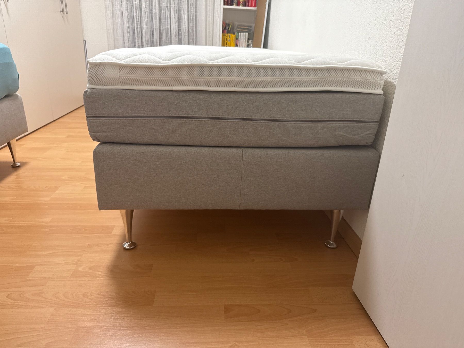 Neu (ungebraucht) Bett inkl. Matratze 90x200 cm (Neu und ...