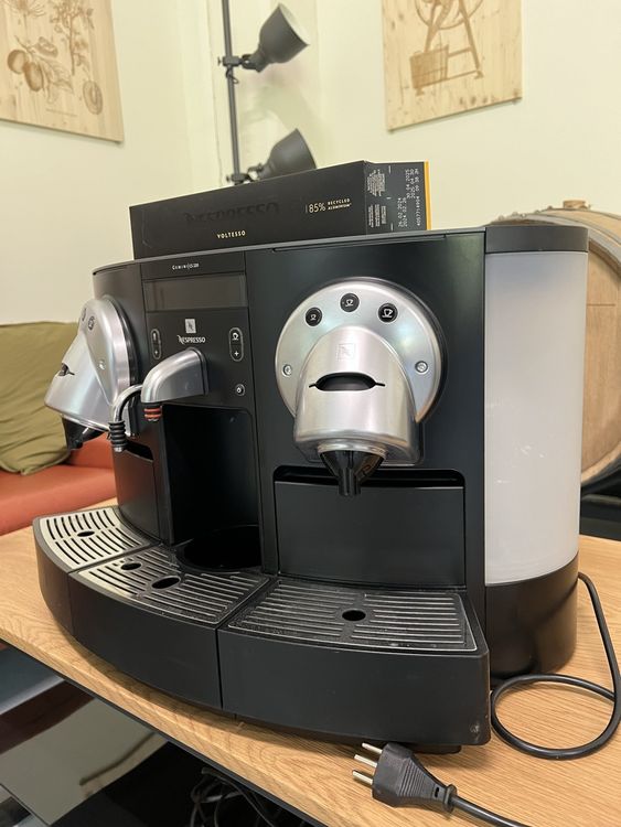Nespresso Gemini CS220 Professionelle Kaffeemaschine (Neu (gemäss ...