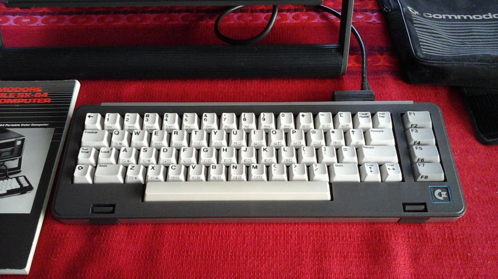 Commodore SX-64 Portabel Computer | Kaufen auf Ricardo