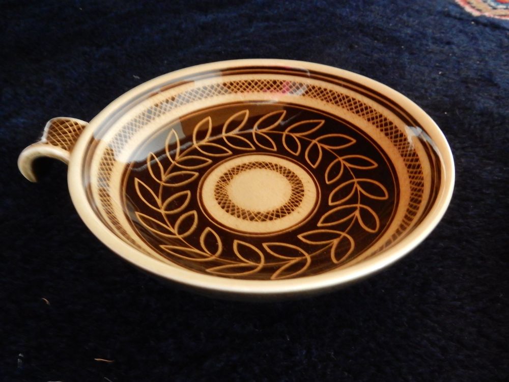 spezielle antike flache Schale mit Henkel Keramik (Gebraucht) in Jona für CHF 4 – mit Lieferung ...