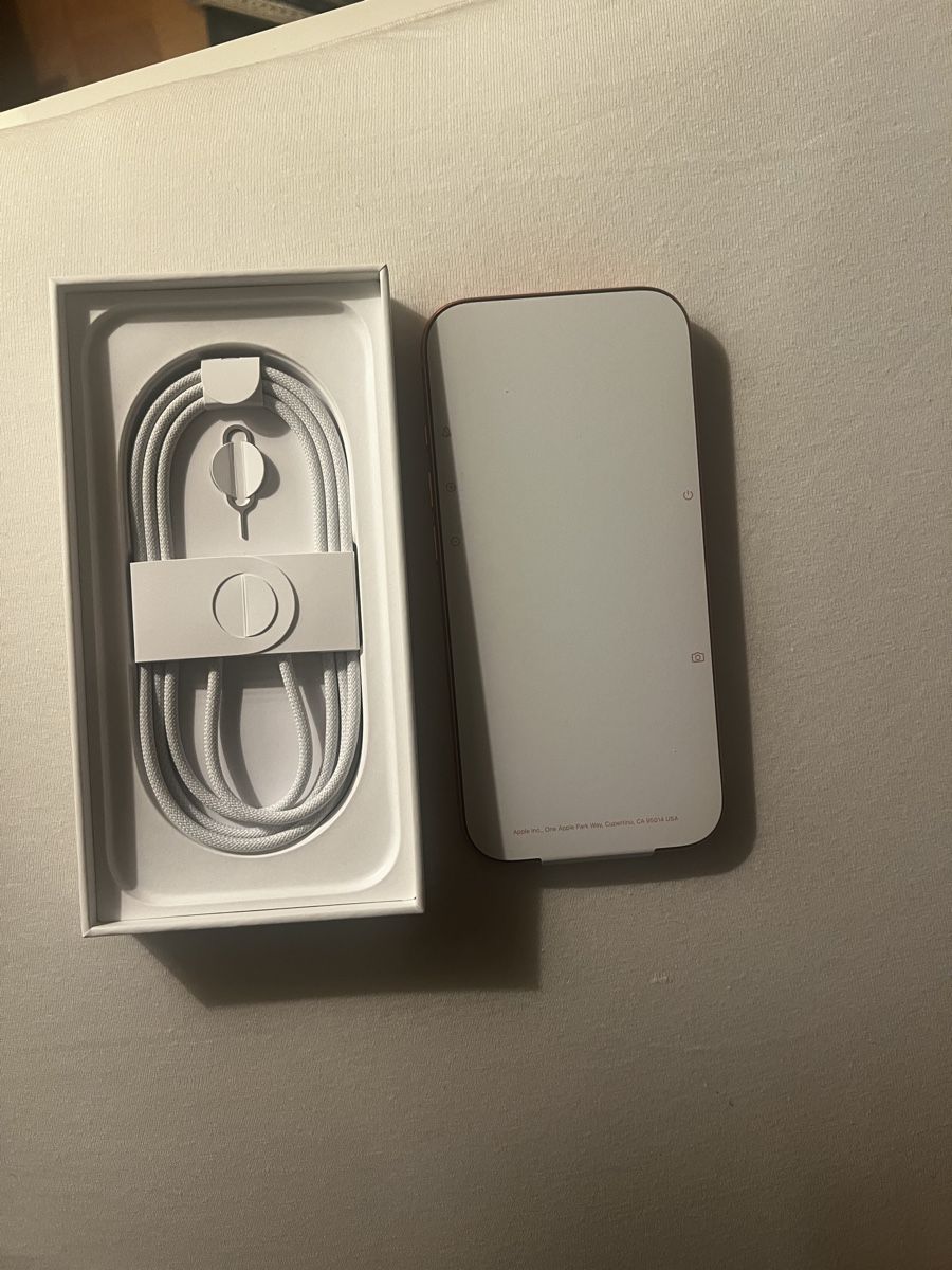 Unlocked iPhone 17 Pro - 256GB - Deep Orange - Pristine! (Neu und ...