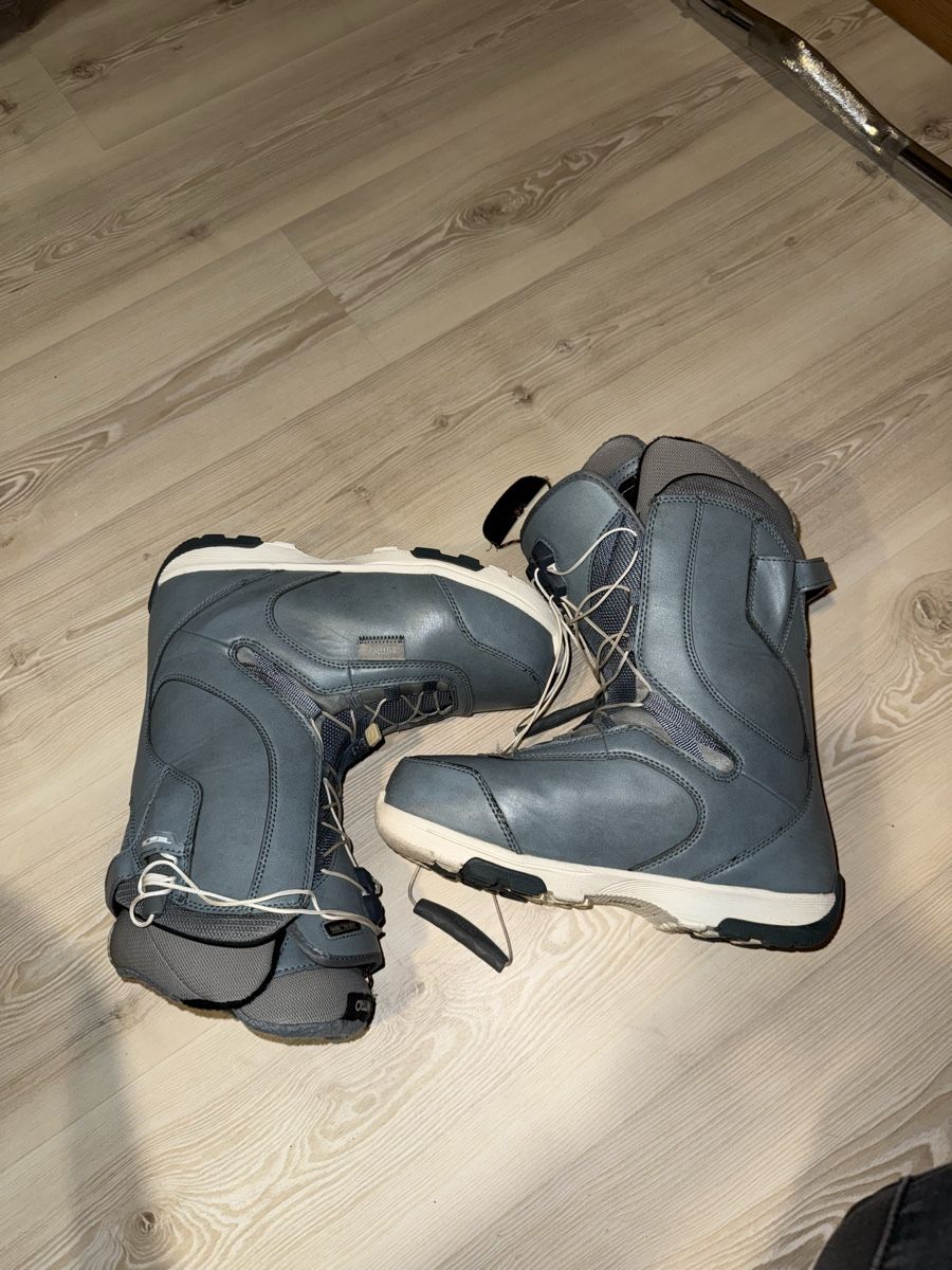 Nitro Crown TLS Snowboard Boots Damen, Grösse 40 Top! (Gebraucht) in ...