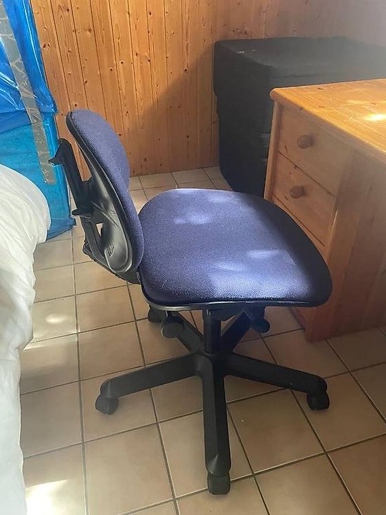 Chaise de bureau (Gebraucht) in Corcelles NE für CHF 25 – nur Abholung auf Ricardo kaufen