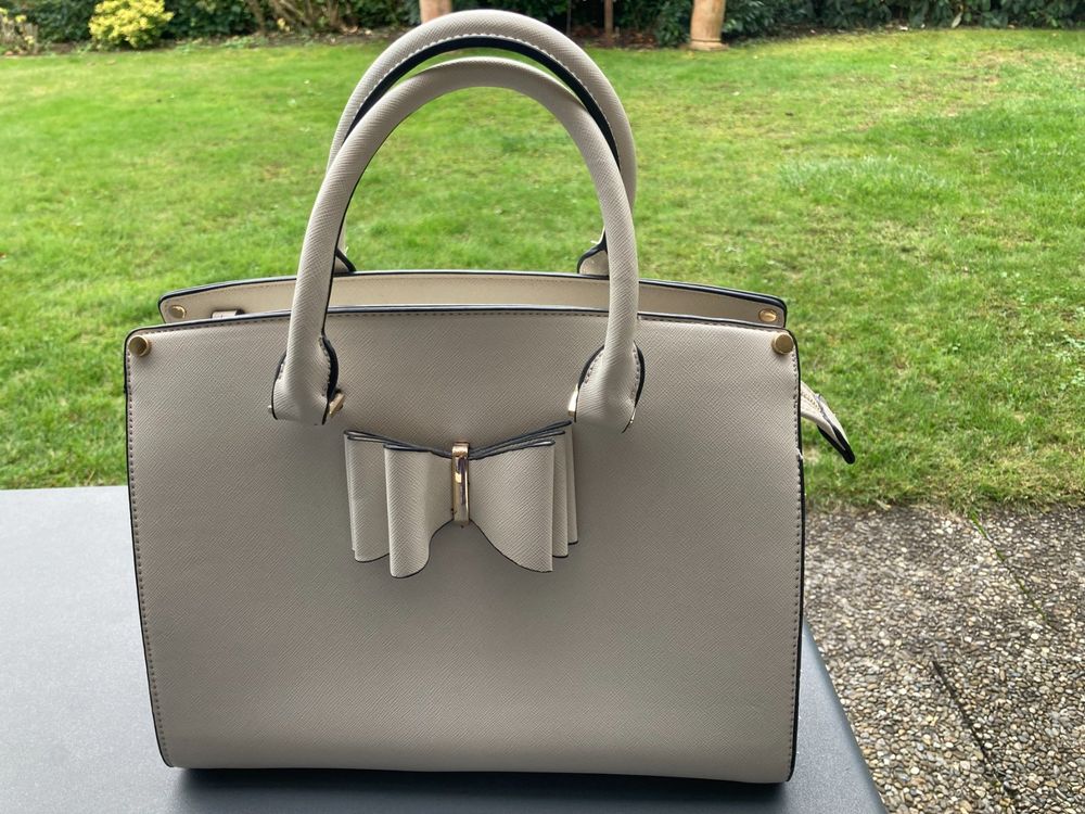 Handtasche: LYDC London (Gebraucht) in Märstetten für CHF 10 – mit ...