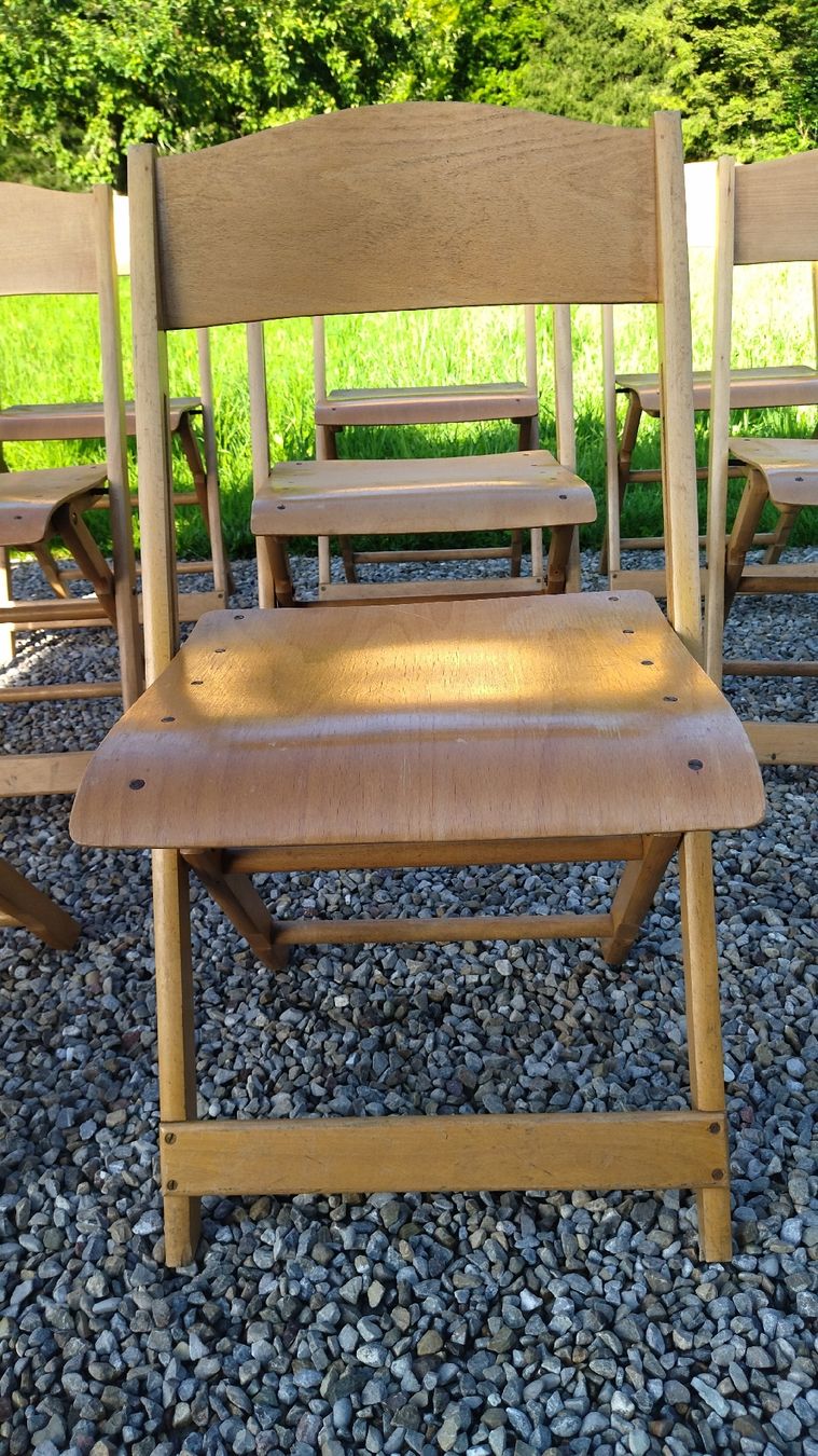 15 Vintage Klappstühle (Gebraucht) in Zürich für CHF 864 – nur Abholung auf Ricardo kaufen