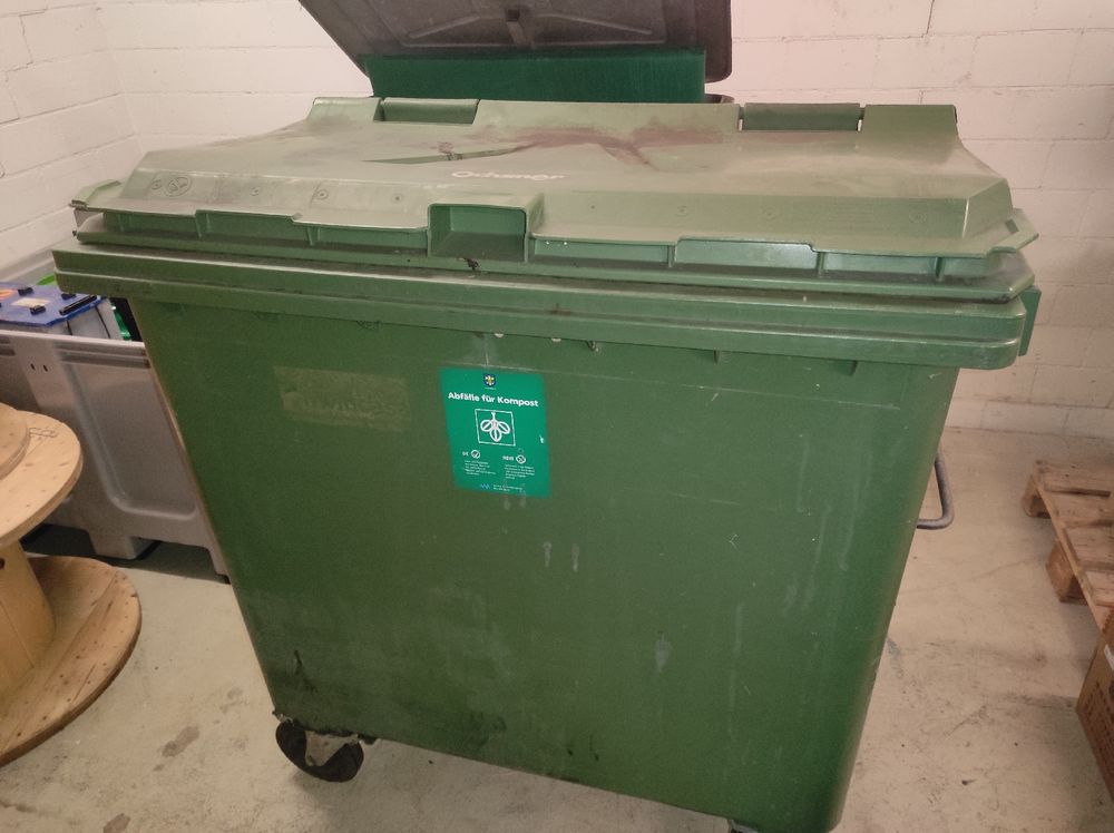 Grüncontainer 770l, Kunststoff | Kaufen auf Ricardo