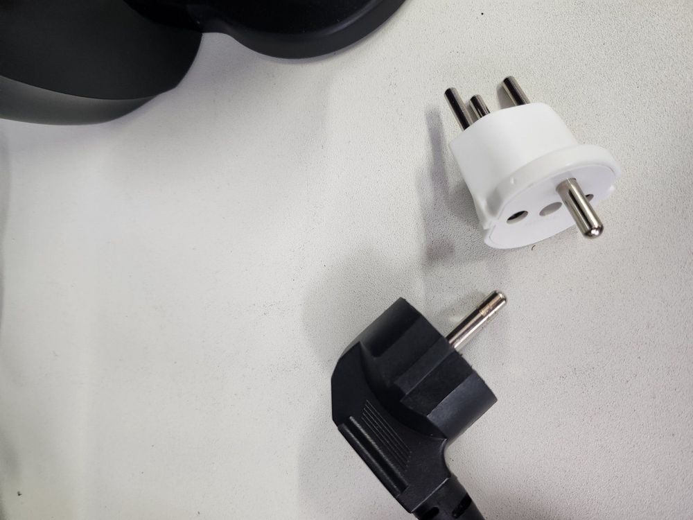 Schuko Stecker / Strom-Fixadapter Weiss 3-Polig ->NEU OVP