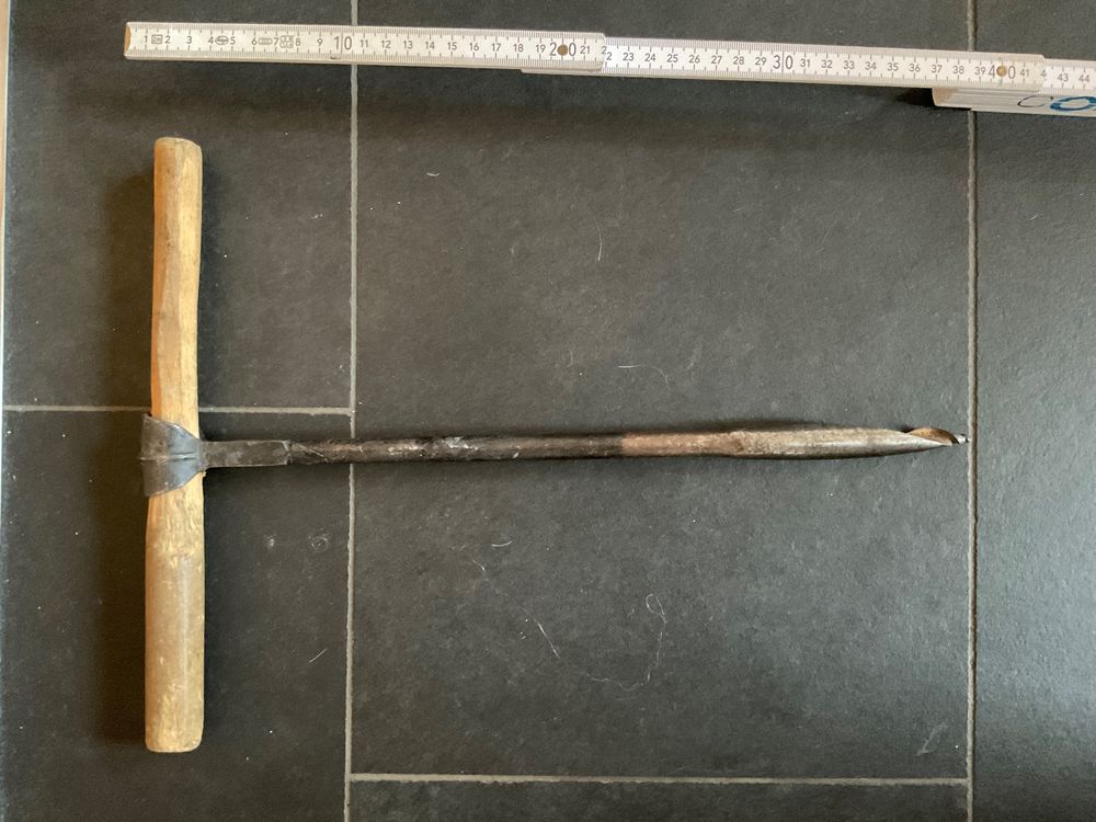 Antiker alter Handbohrer (Gebraucht) in Scuol für CHF 30 – mit ...