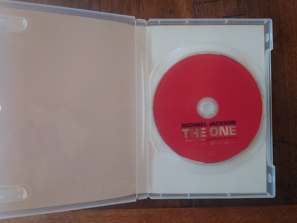 MICHAEL JACKSON - THE ONE dvd (Gebraucht) in Savièse für CHF 5.4 – mit ...