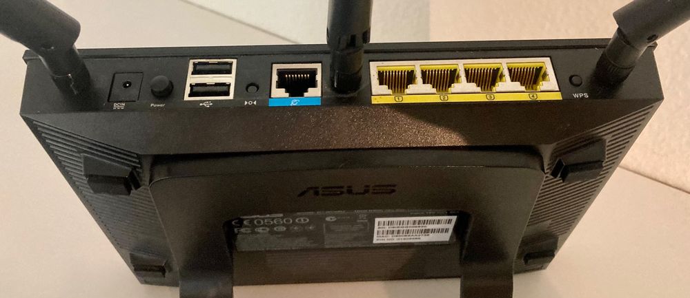 Asus RT-AC66U Dual Band 802.11ac 3x3 Wifi Router (Gebraucht) in Zürich für CHF 8 – mit Lieferung ...