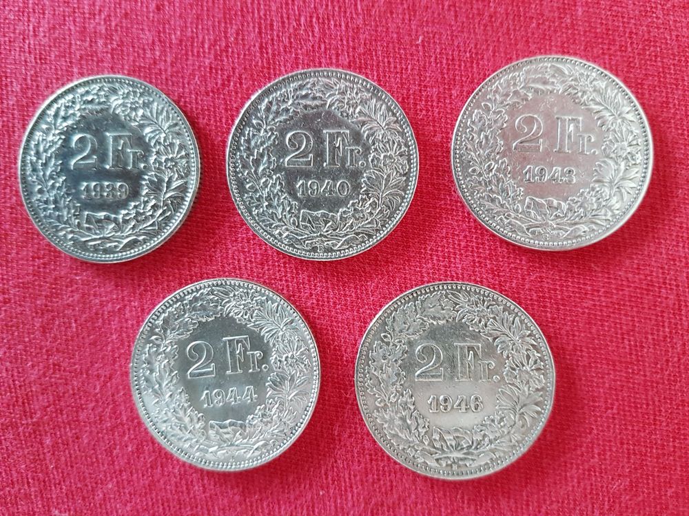5 x 2 Fr Silbermünzen 1939-1940-1943-1944-1946 ab nur1 Fr !! (Gebraucht) in Camignolo für CHF 27 ...
