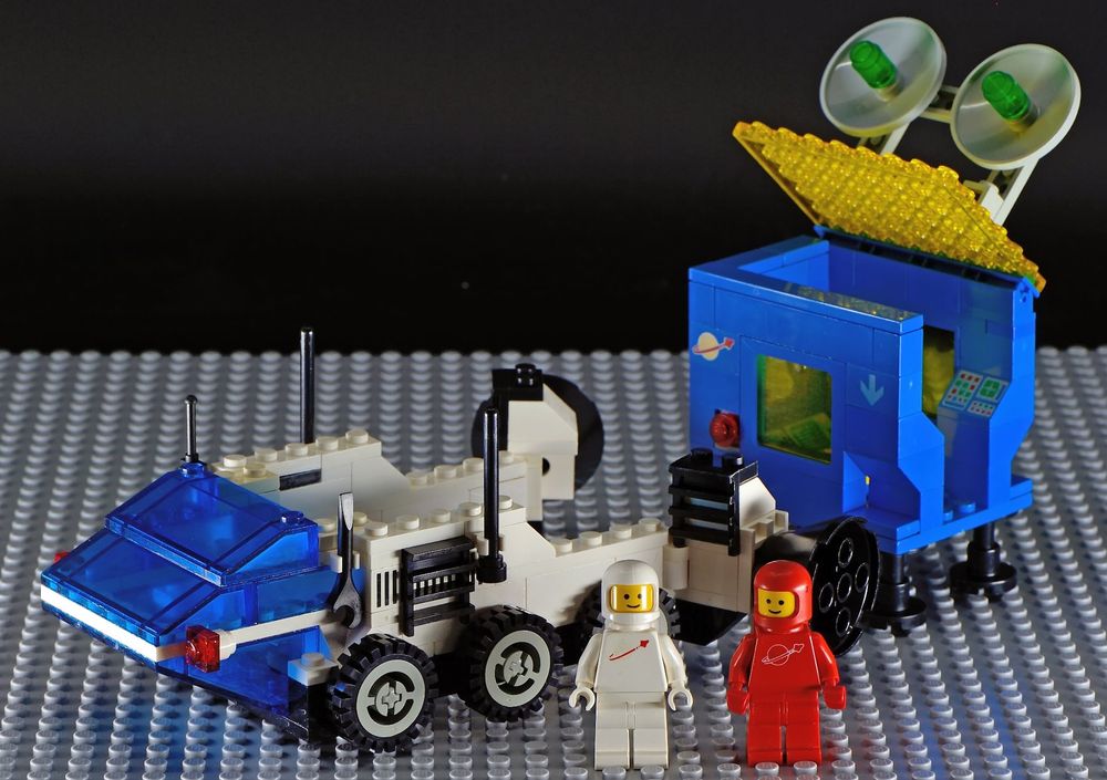 LEGO Space: Alpha Rocket Base 928 und 6 mehr Space Sets | Kaufen auf ...