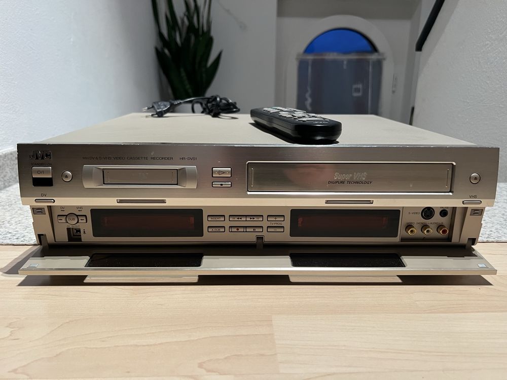 JVC HR-DVS1 MiniDV & S-VHS Videorecorder - Top Zustand! (Gebraucht) in Schongau für CHF 850 ...