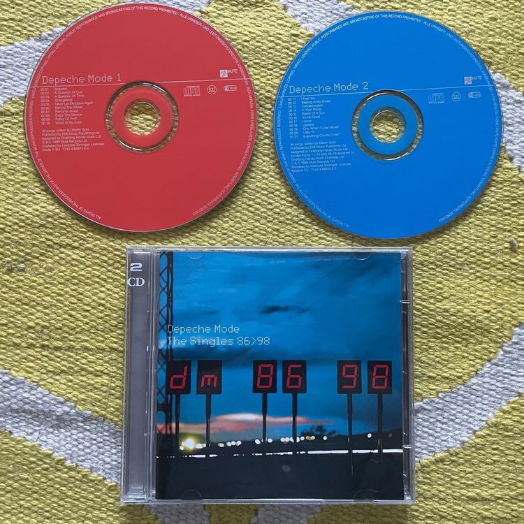 DEPECHE MODE-2CD THE SINGLES 86-98 (Gebraucht) in Rorschacherberg für CHF 4.9 – mit Lieferung ...