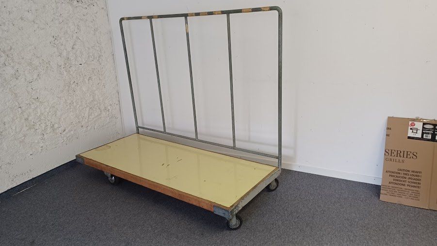 Lagerwagen - Transportwagen - Möbelwagen, gross und massiv. (Gebraucht ...