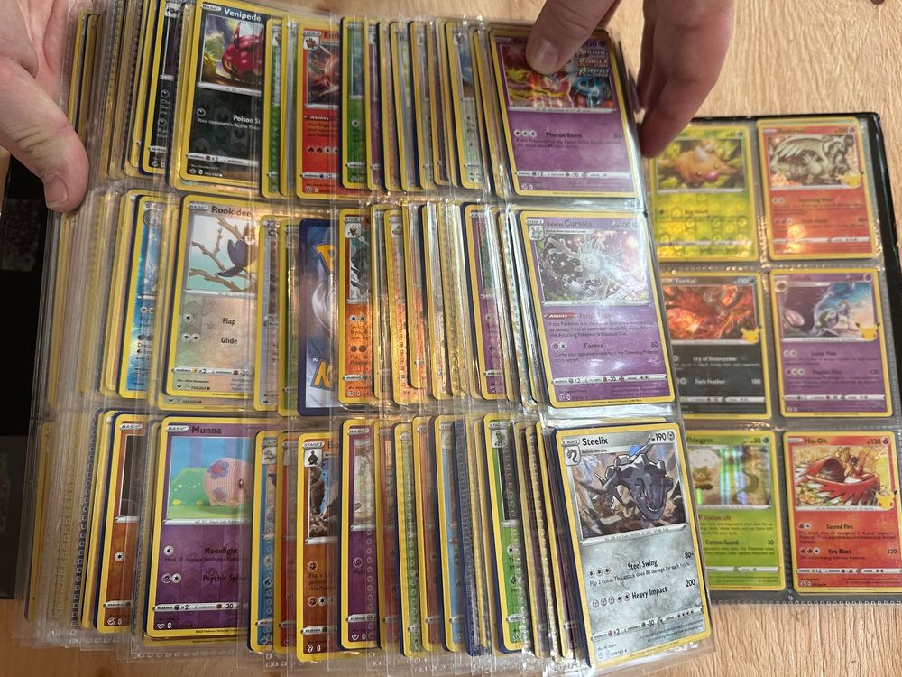Grosse Pokémon Sammlung, V, VMax, Holos div. Editionen | Kaufen auf Ricardo
