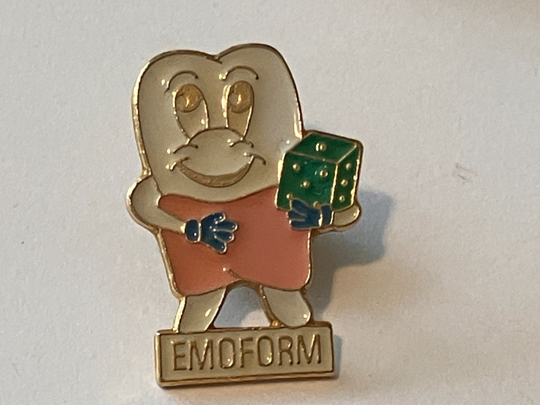 1 Pin Emoform (Gebraucht) in Basel für CHF 1 – mit Lieferung auf ...