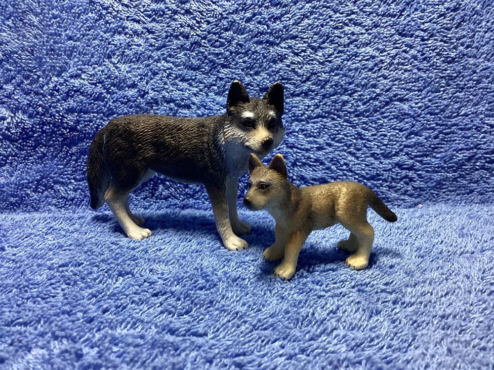 Schleich Wolf mit Welpen. | Kaufen auf Ricardo