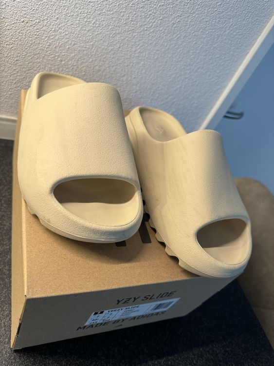 Adidas Yeezy Slide beige | 40.5 (US7) | Kaufen auf Ricardo