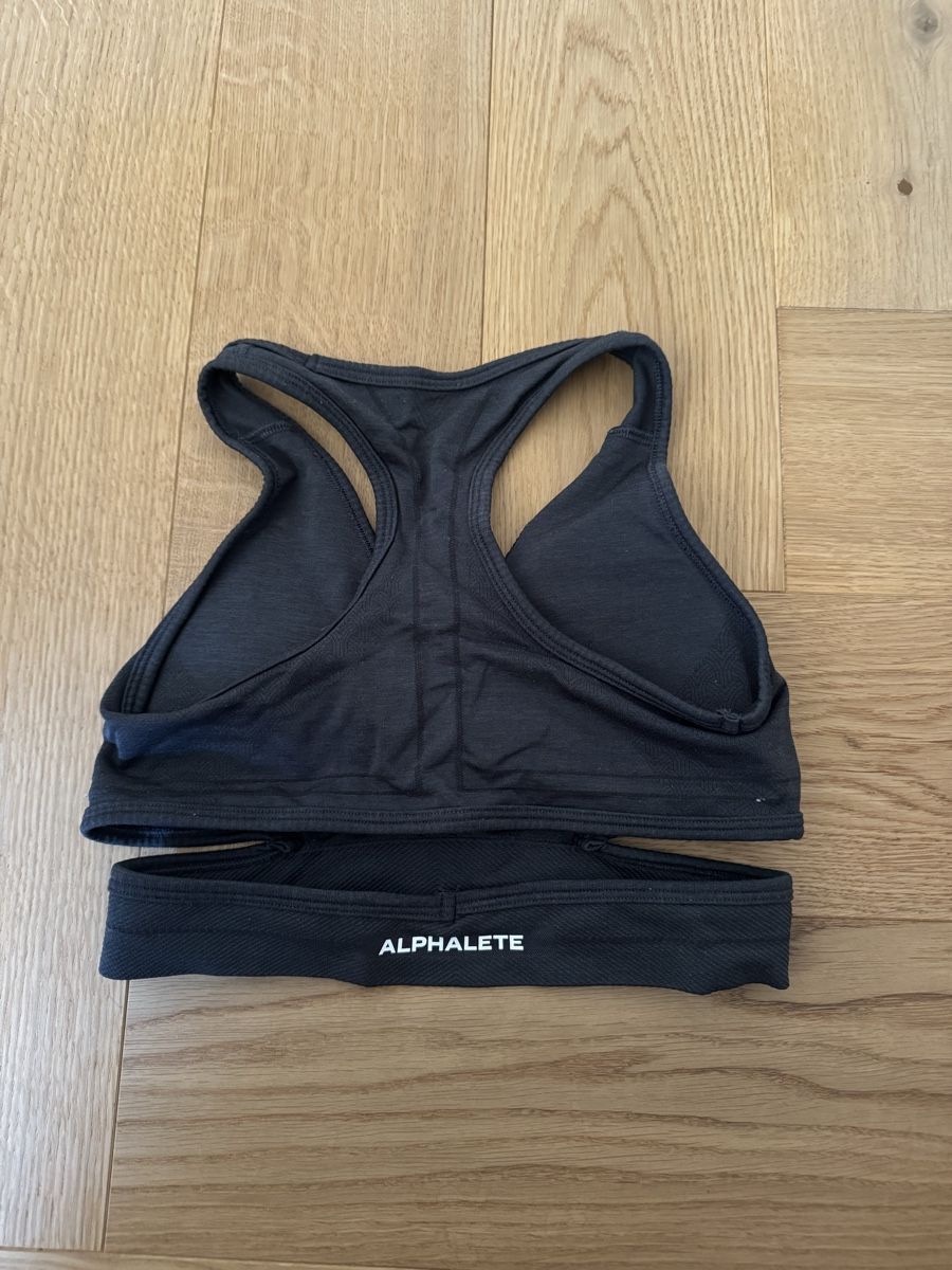 Alphalete Sport BH, neuwertig, Grösse XS, Top Zustand! (Gebraucht) in ...