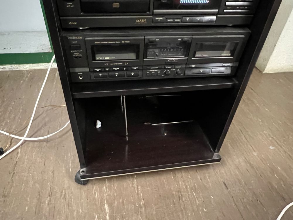 Technics Rack mit 4 Geräten und 2 Boxen (Gebraucht) in Unterengstringen ...