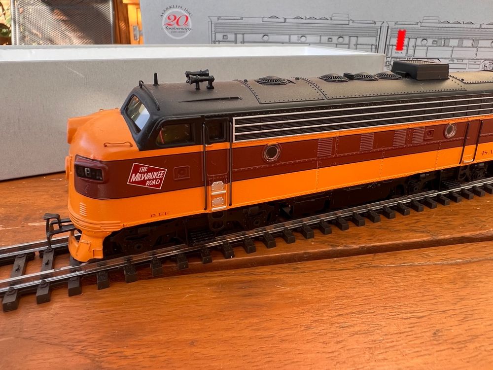Diesellok "Milwaukee Road" USA, EMD F7, H0 AC, Märklin 37623 (Neu ...