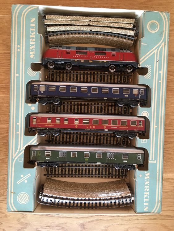 Märklin HO DB-Schnellzugset 3121 OVP mit Lok 3021 V200 (D'occasion) à ...
