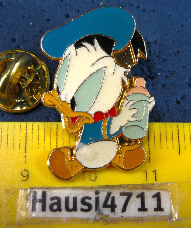 PIN DISNEY DONALD DUCK JUNIOR (Gebraucht) in Ettingen für CHF 0.55 ...