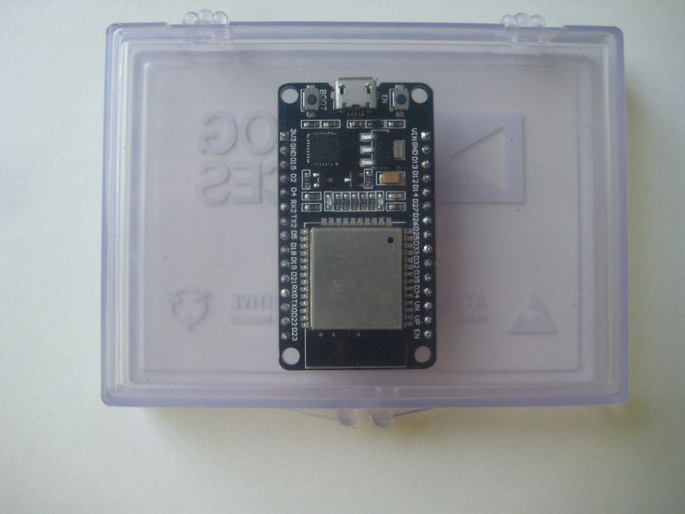 ESP WROOM 32 Dev Kit v1 (Gebraucht) in Jona für CHF 5 – mit Lieferung ...