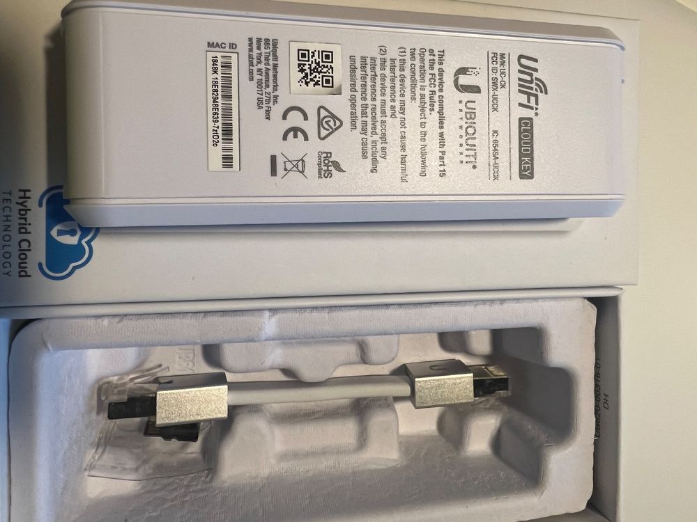 Ubiquiti UniFi Cloud Key Gen. 1 (Neu und originalverpackt) in Unterseen ...