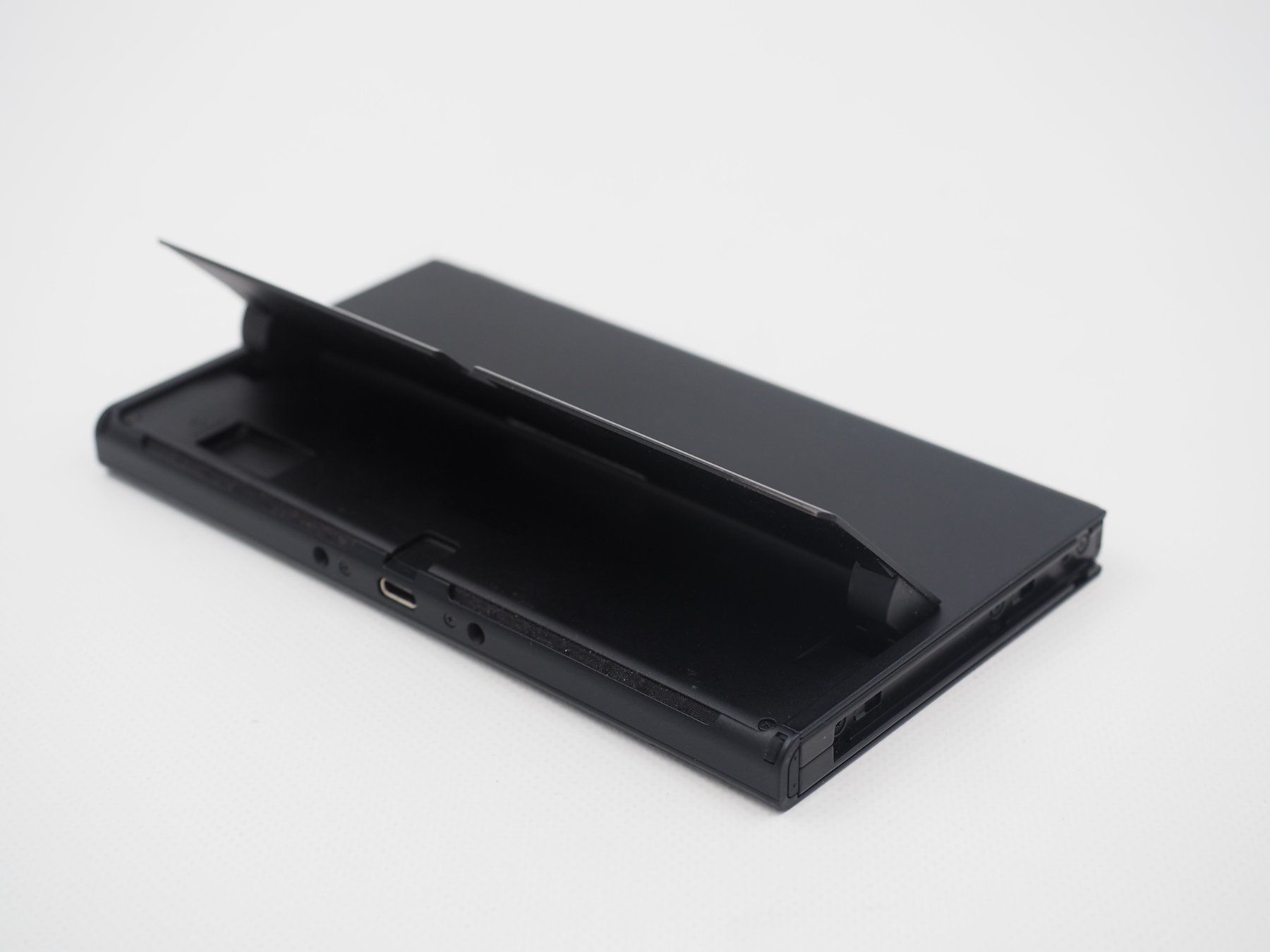 NINTENDO Switch OLED / defekt (26011117) (Defekt) in Zürich für CHF 10 ...