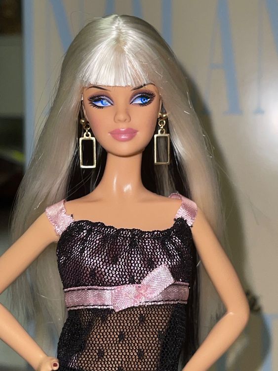 Top Model Barbie mit wunderschönen Haaren &Model Muse Körper (Neu ...