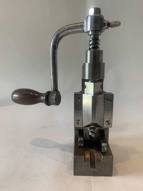 Petite presse à balancier en acier - outillage horloger (Gebraucht) in ...