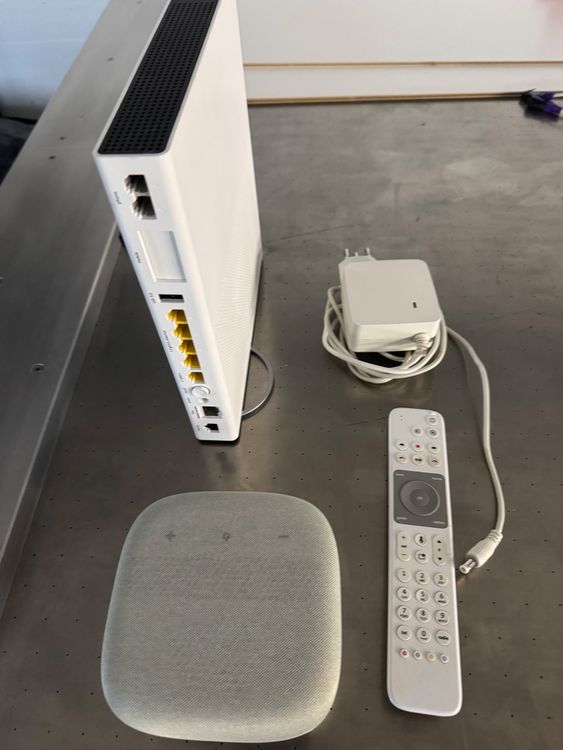 Swisscom Internet-Box 3 Router mit Zubehör (Gebraucht) in Riedt b ...