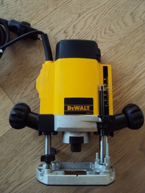 Oberfräse DeWalt DW 615 (Gebraucht) in Ennetbürgen für CHF 190 – mit ...