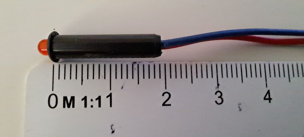 LED-Signalleuchte Rot mit Widerstand und Litze 14V DC/AC (Gebraucht) in Grüsch für CHF 1.2 – mit ...