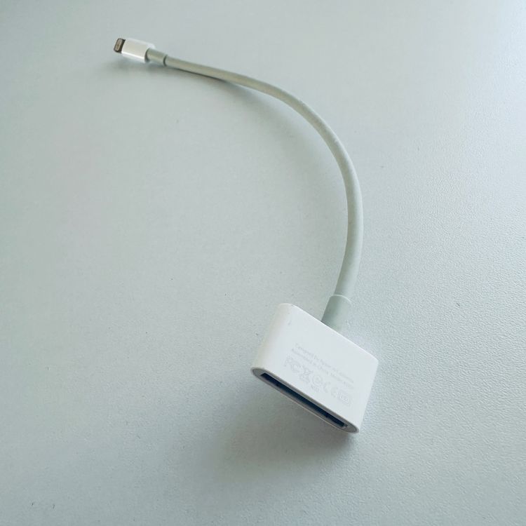 Original Apple Lightning auf 30-poliges Adapter Kabel A1450 (Gebraucht ...