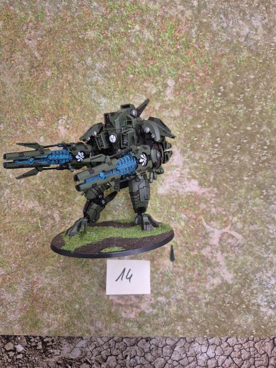 Tau XV107 R'Varna Battlesuit (Forge World) - Warhammer (Gebraucht) in ...