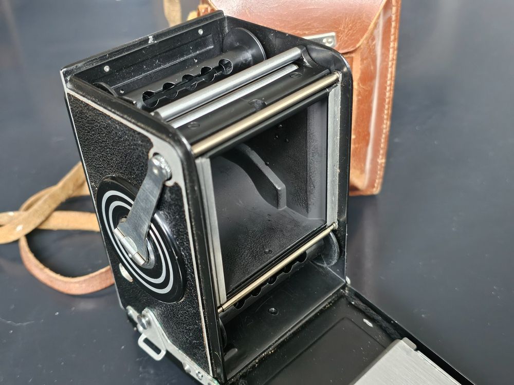 Kamera Rolleiflex Automat Model 3 (hergestellt 1945 – 1949) (Defekt) in ...